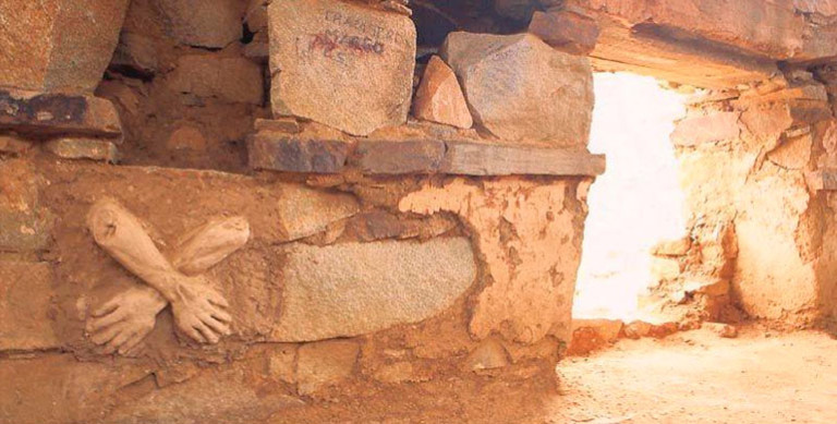 Kotosh o Templo de las Manos Cruzadas - Turismo & Viajes Info Perú